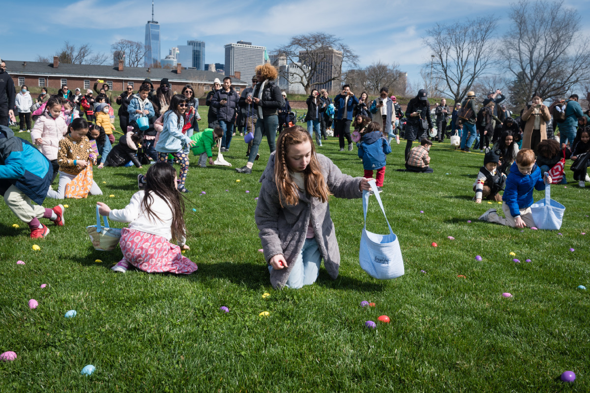 NYC's Largest Egg Hunt Returns To Governors Island This Weekend