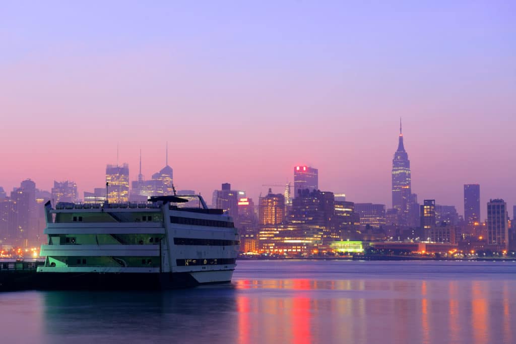 8 Best Dinner Cruises In NYC Right Now - Secret NYC