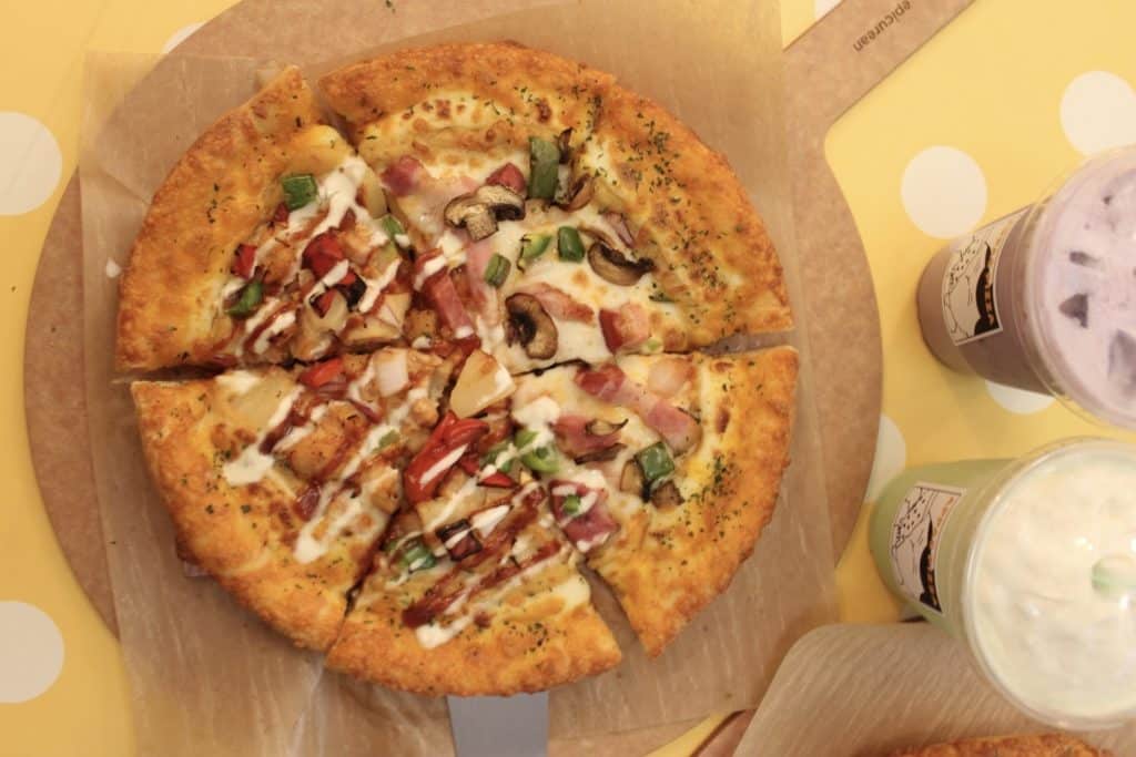 Appas Pizza Is NYC's First Pizza Parlor Dedicated To Korean Pizza