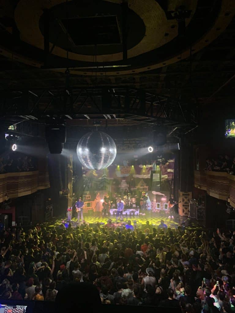 Puedes ver a Teddy Swims mañana en el Webster Hall por 15 dólares