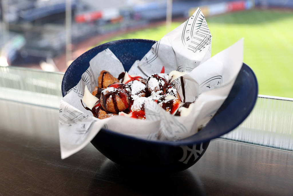 Here's Where To Eat At Yankee Stadium - Secret NYC