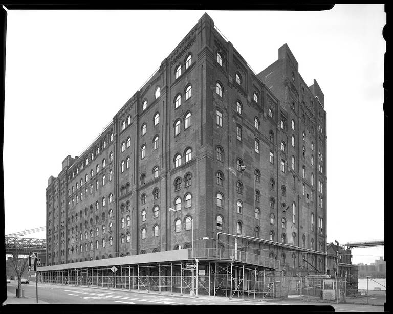 100+ Years Of Domino Sugar Factory: Photos From Then & Now