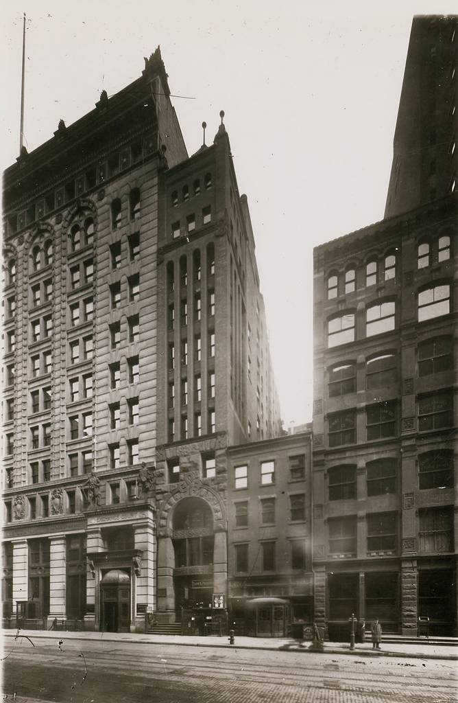 NYC's First Skyscraper, Built In 1889, Stood Only 11 Stories High