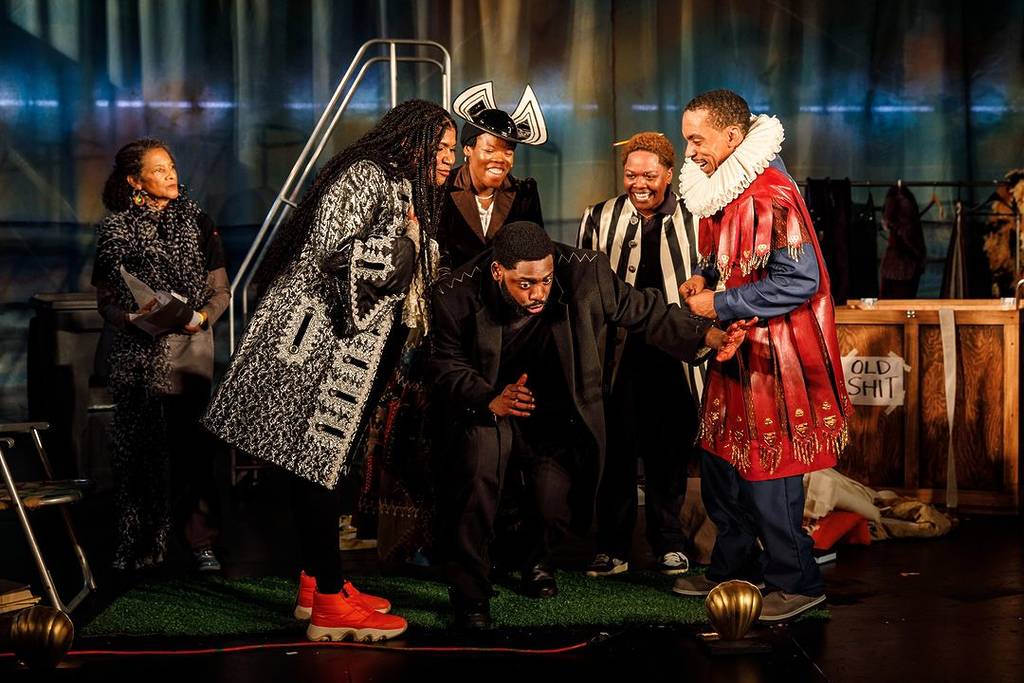 10 Best Off-Broadway Shows In NYC To See Right Now