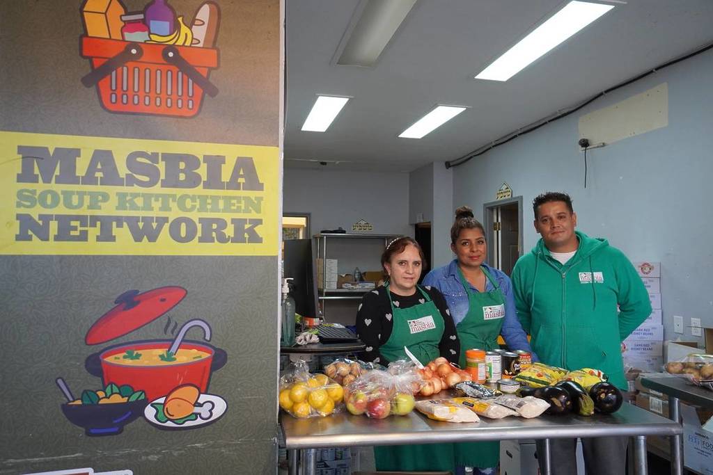 8 Thanksgiving Volunteer Opportunities In NYC To Give Back