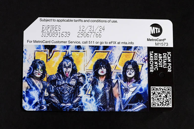 NYers Are Being Asked To Design The Last Collectible MetroCards