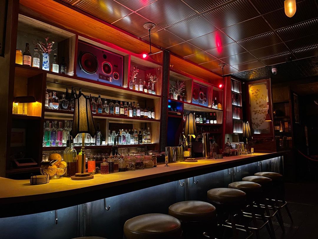 12 Best Listening Bars In NYC For Cocktails & Records