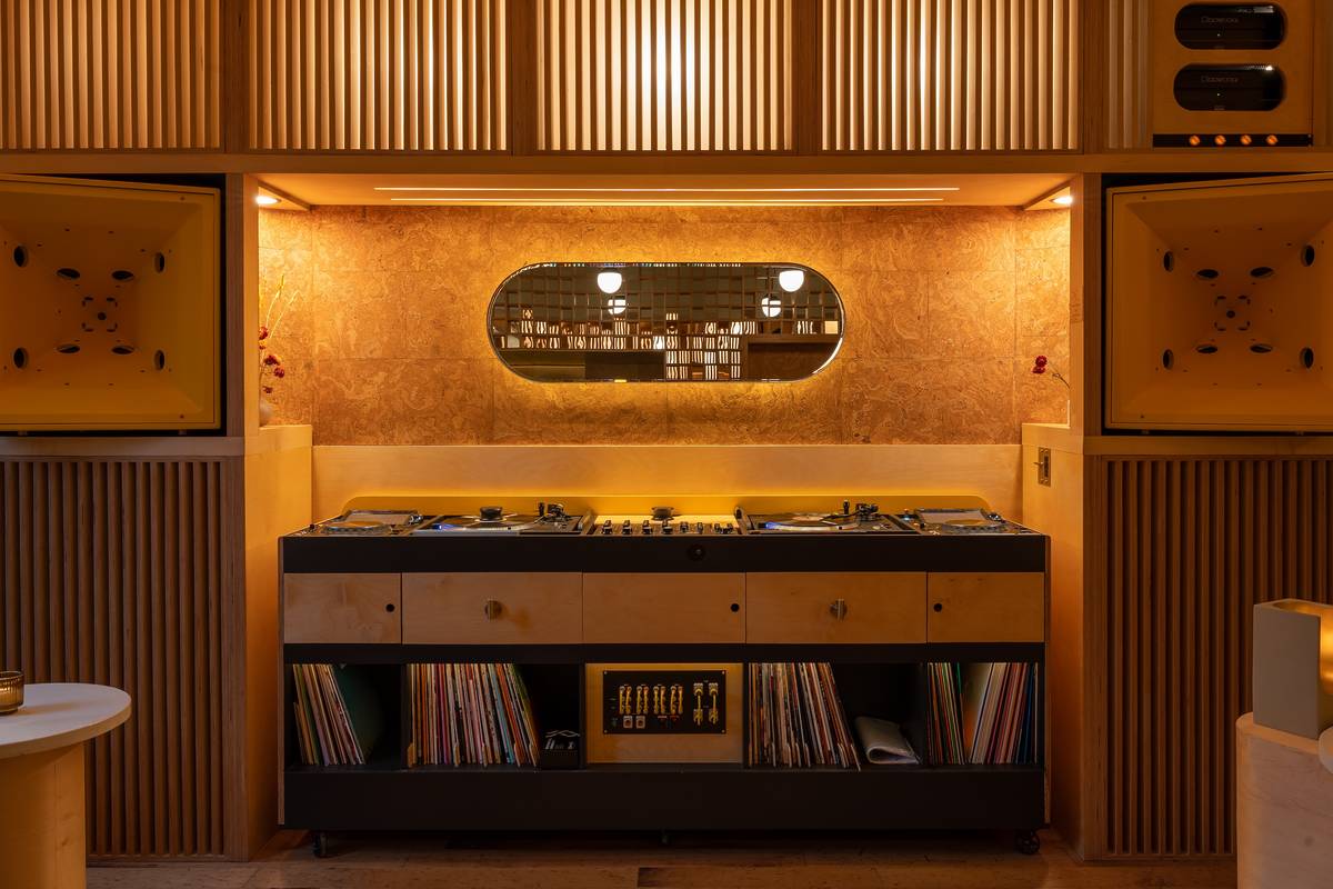 12 Best Listening Bars In NYC For Cocktails & Records