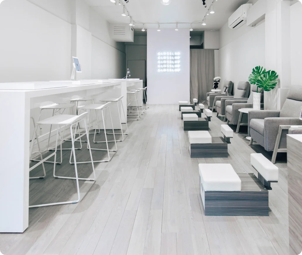 10 Best Nail Salons In New York City (2025)