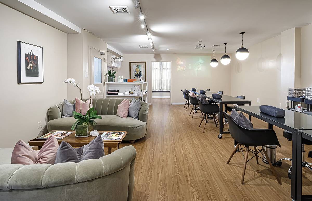 10 Best Nail Salons In New York City (2025)