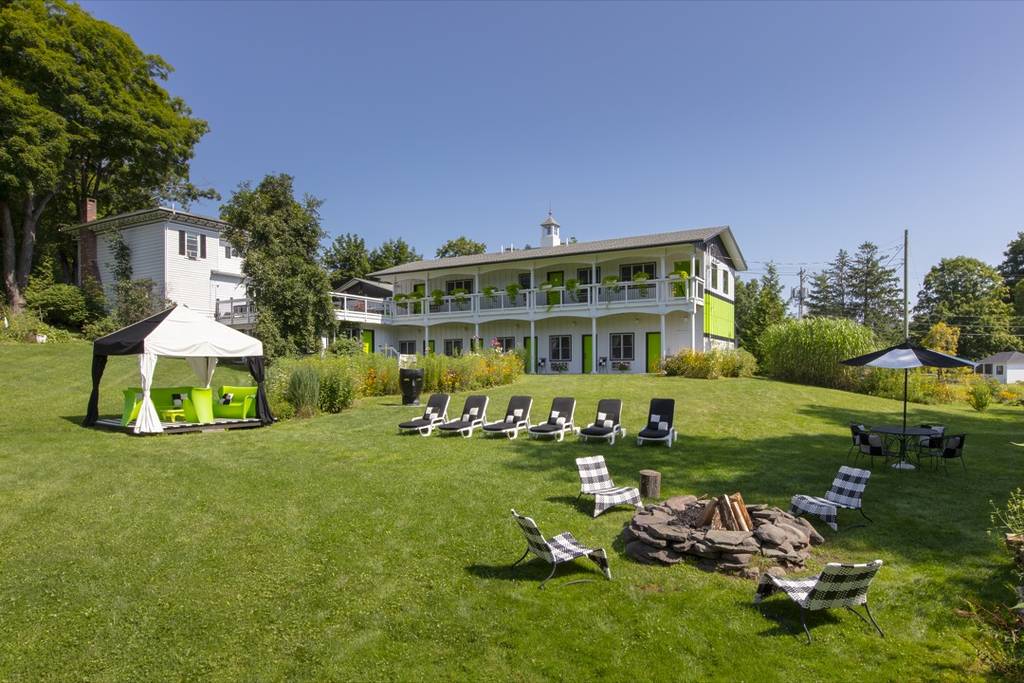 The Roxbury Experience Transports You Straight To Oz