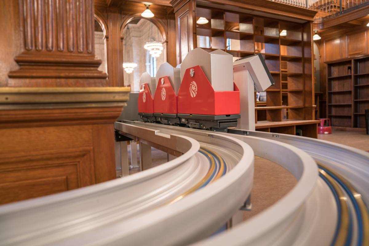 The NYPL Has An Adorable Underground Book Train - Secret NYC