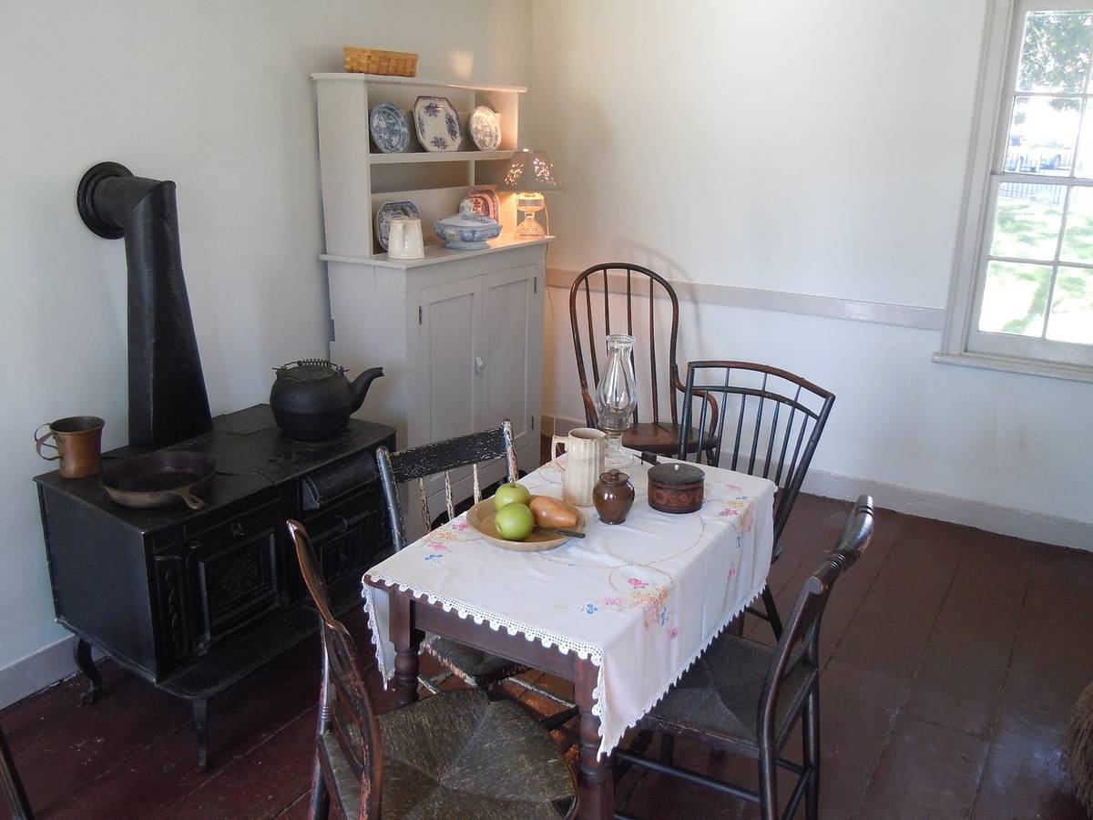 The Edgar Allan Poe Cottage Is Open Year-Round In The Bronx