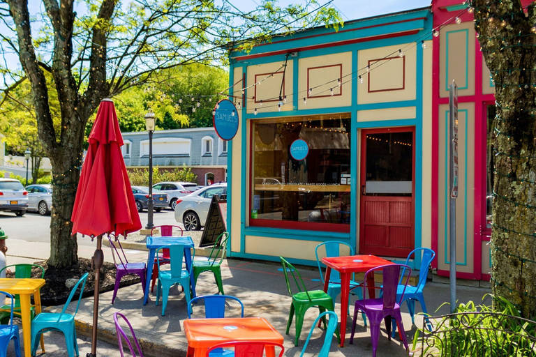 Paul Rudd Owns An Adorable Candy Shop 2.5 Hours From NYC