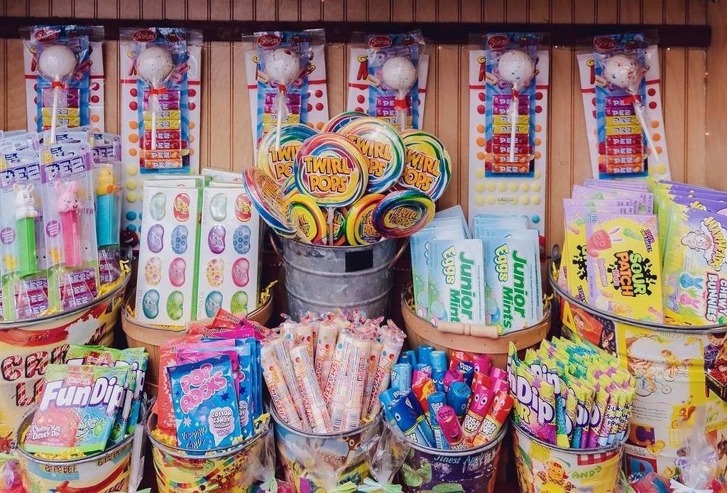 Paul Rudd Owns An Adorable Candy Shop 2.5 Hours From NYC