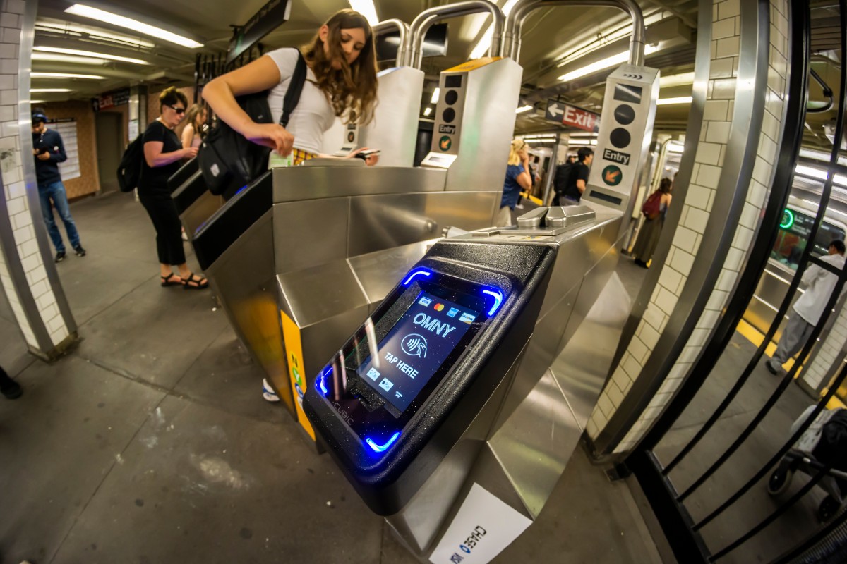 A Beloved MetroCard Feature May Soon Return For OMNY Users
