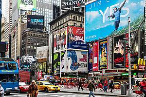 Explore the liveliest attractions in NYC’s bustling Times Square