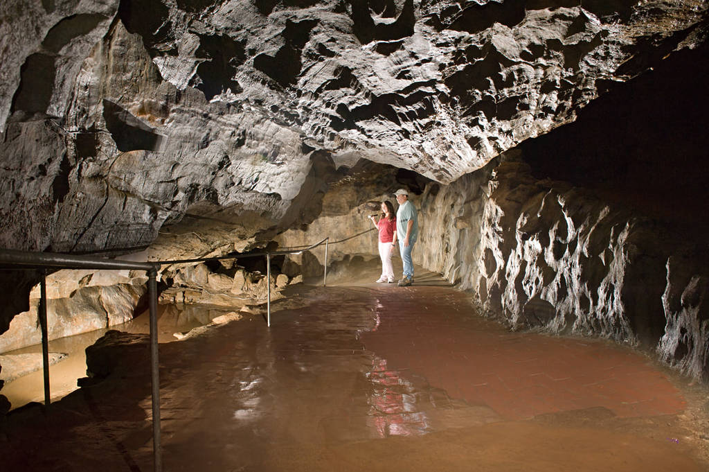 7 Jaw-Dropping Caverns & Caves You Won't Believe Are Near NYC