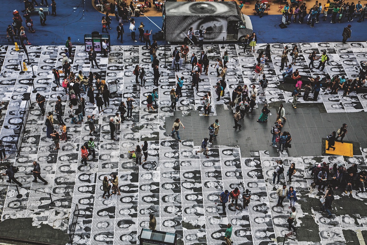 The Inside Out Photobooth Truck Turns You Into Art At The AMNH