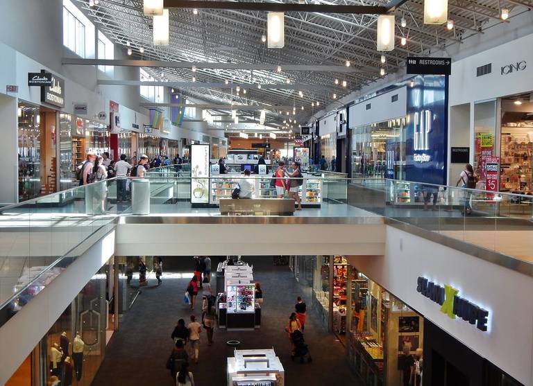 5 Best Shopping Outlets Near New York