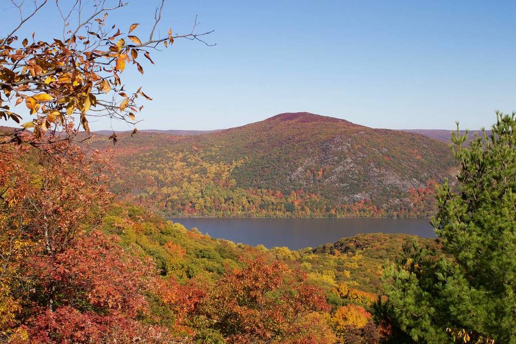 10 Beautiful Fall Hikes Near NYC That Are Worth The Trek Upstate