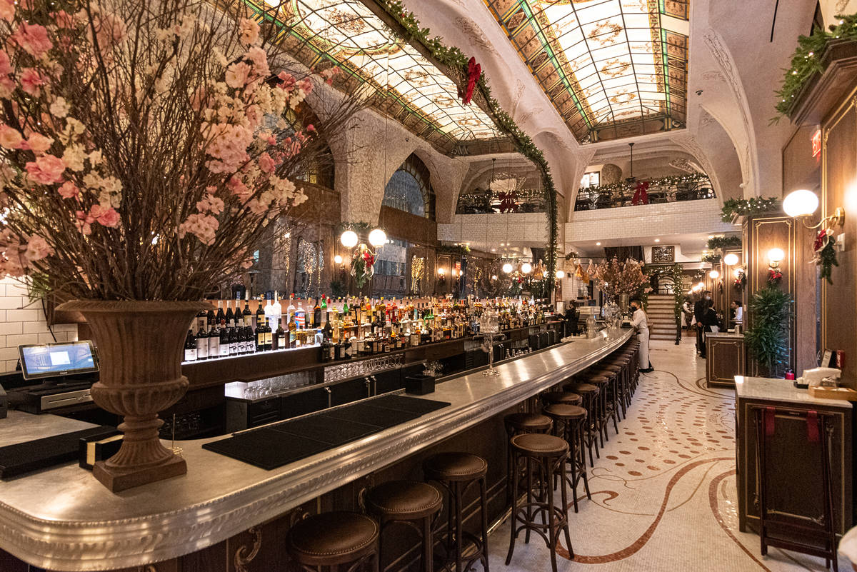 The Best Restaurants Near Rockefeller Center (2024)