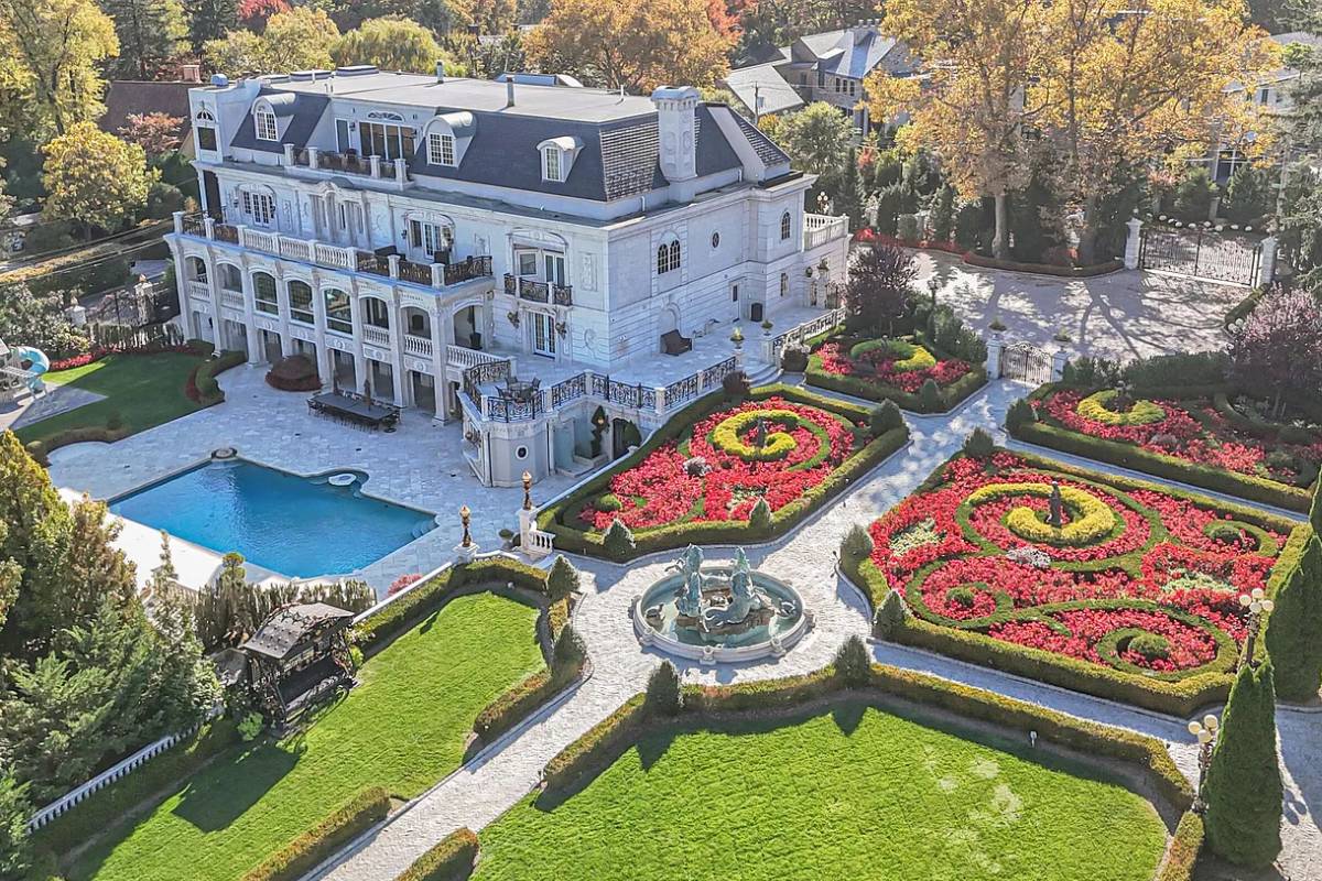 Voormalig herenhuis NYC % van maffiabaas Paul Castellano staat te koop