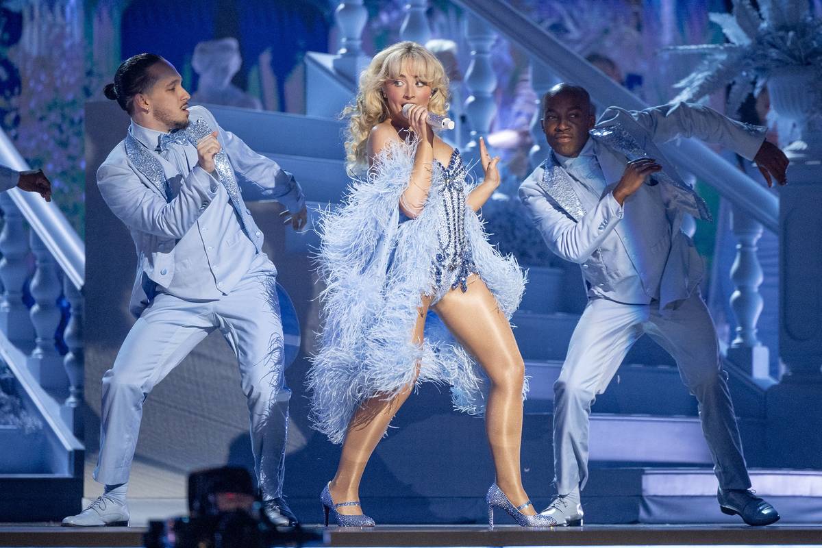 Sabrina Carpenter Returns To NYC This Fall For ‘Short n’ Sweet’ Tour