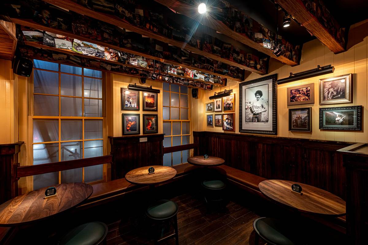 The Dead Rabbit NYC: History, Menu, Reservations