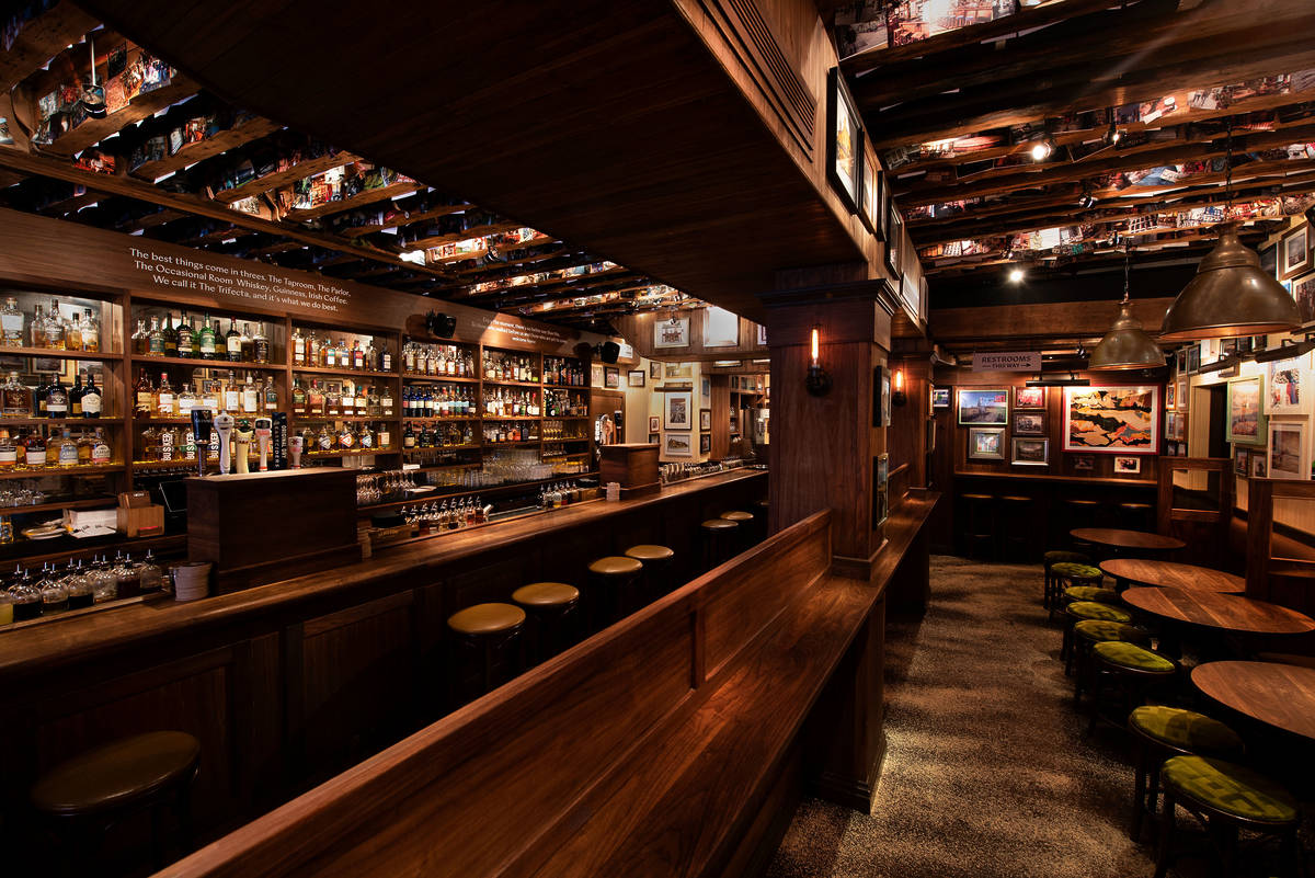 The Dead Rabbit NYC: History, Menu, Reservations