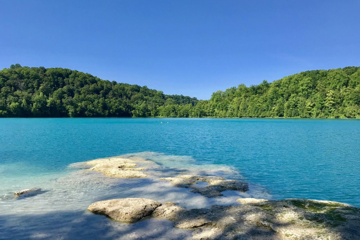 Two Of The World's Rarest Lakes Are Just A Day Trip From NYC