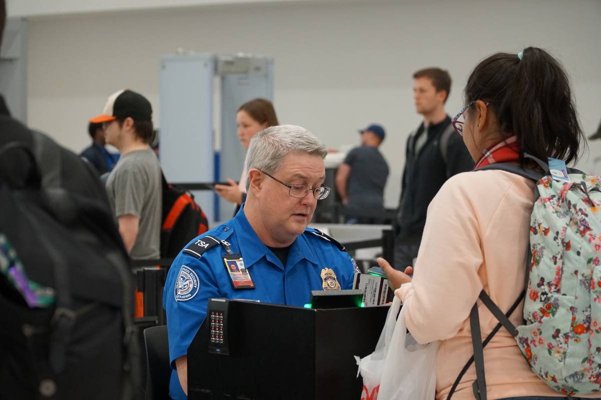 Reisende sind fassungslos, weil TSA-Scanner plötzlich REAL IDs verweigern