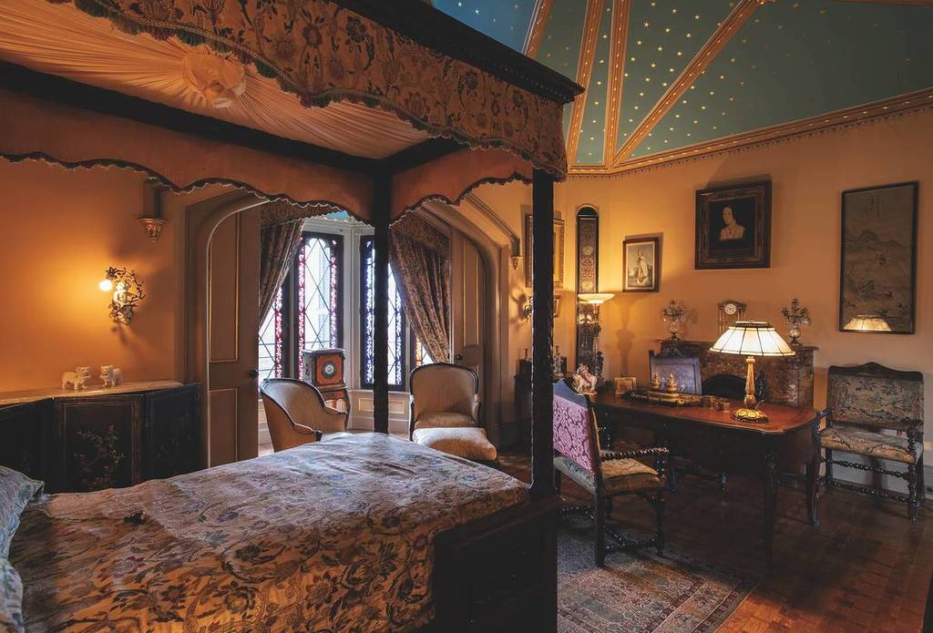 Lyndhurst Mansion: A Sprawling Gothic Mansion In Tarrytown, NY
