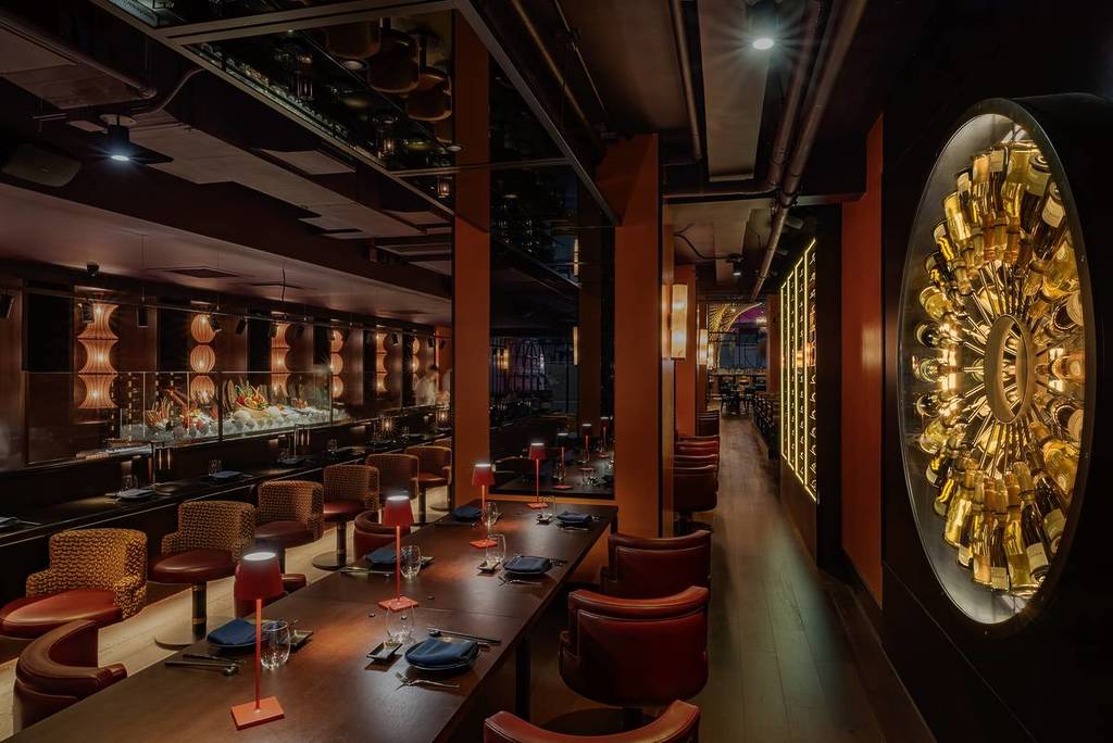 Aqua New York Debuts 77-Foot Long Sushi Bar - Longest In NYC