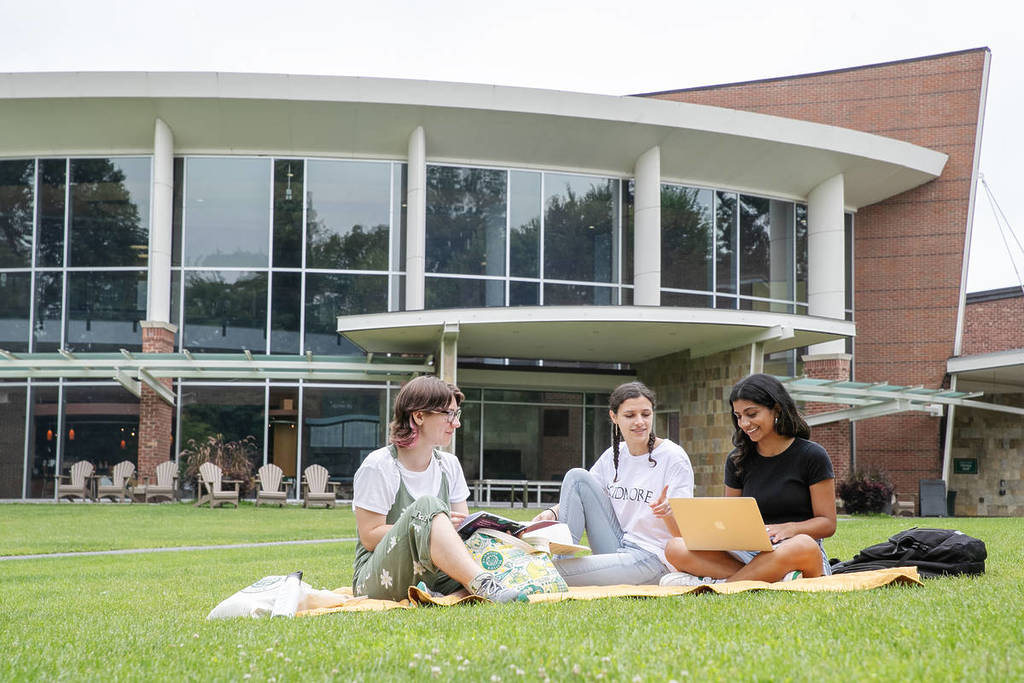 This Upstate New York Town Known For Horse Racing & Mineral Baths Is ...