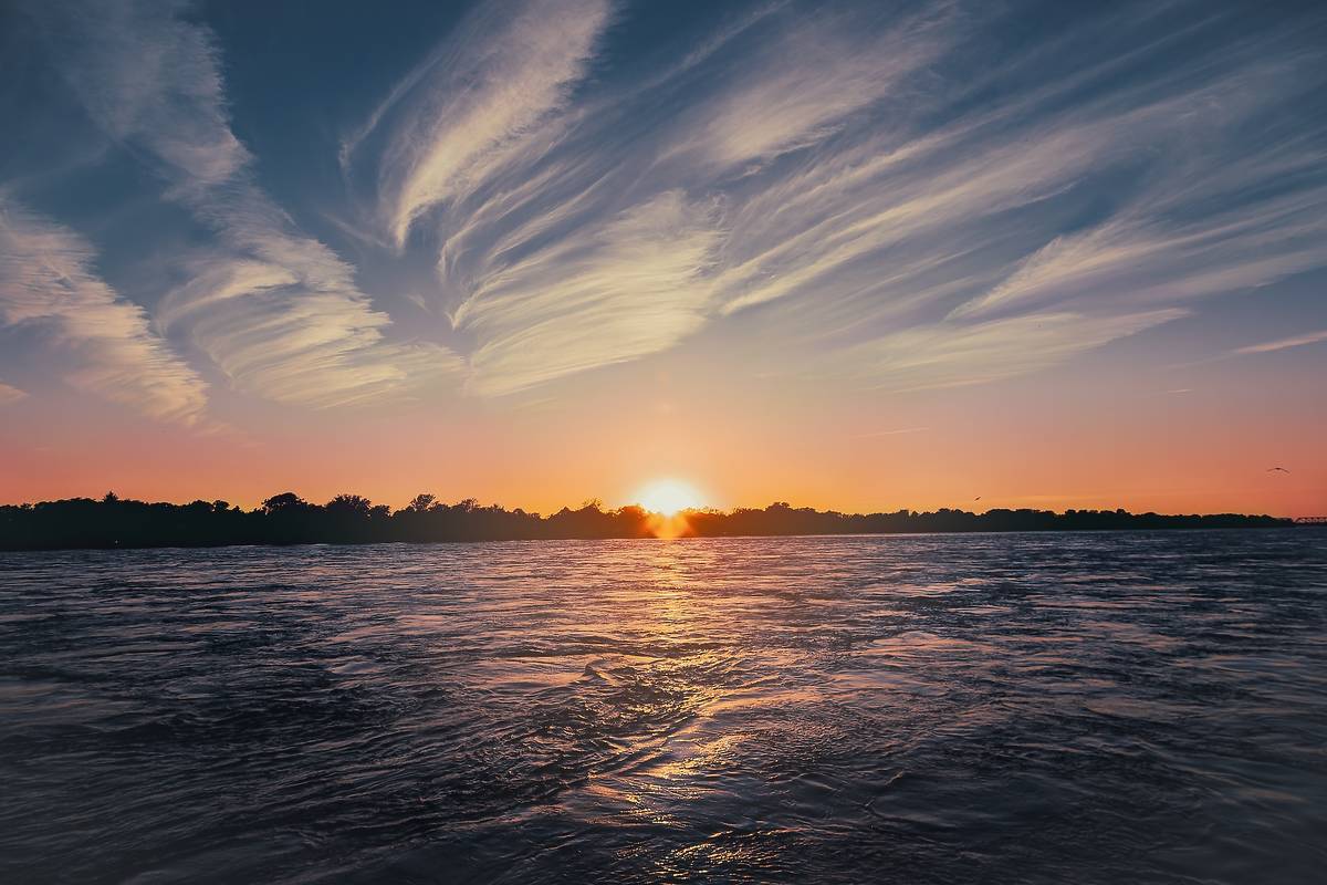 This 240-mile Great Lake in Upstate NY is officially the best lake in ...
