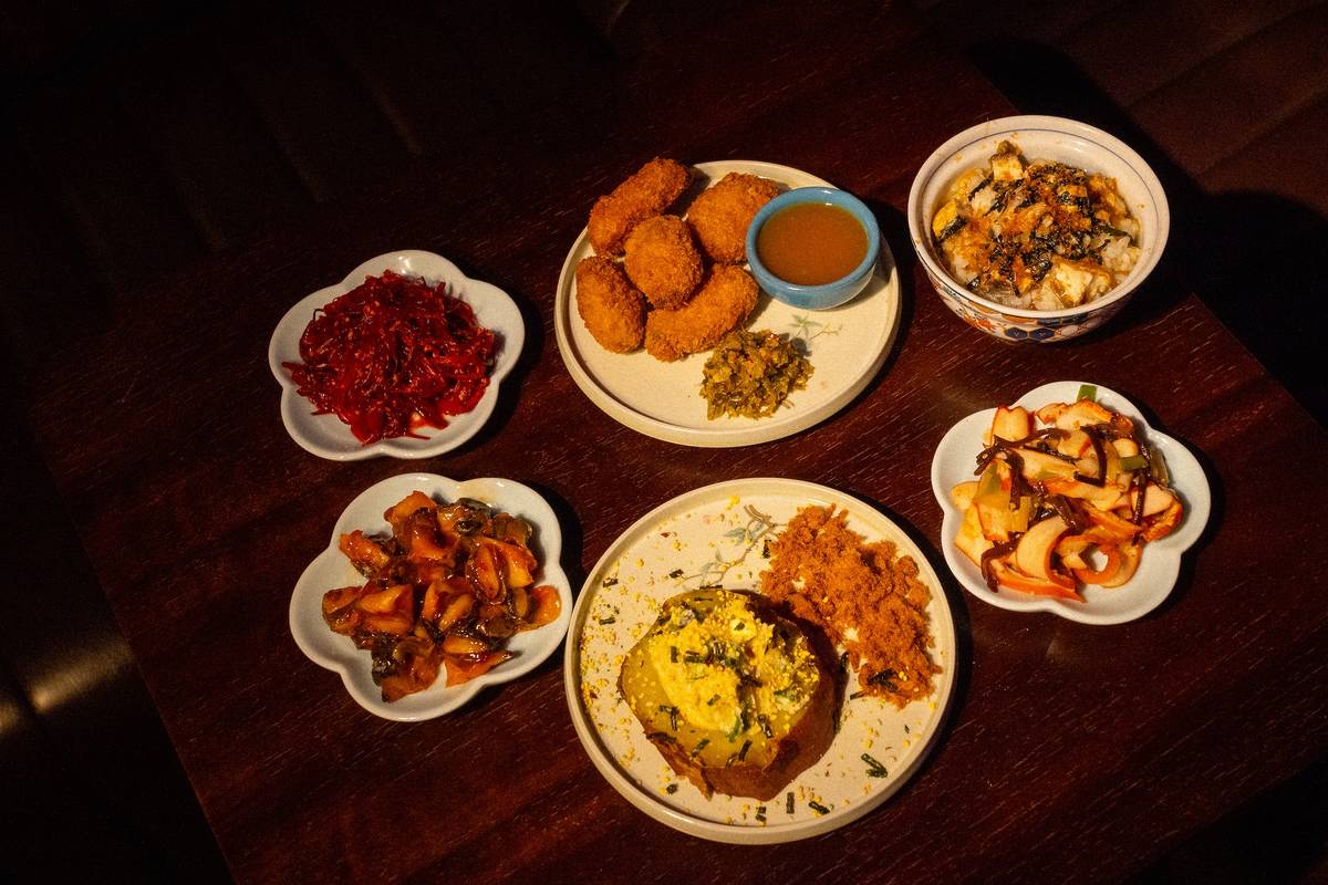 This New Neon-Lit LIC Bar Feels Like '80s Tokyo—With Tunes & Cocktails ...