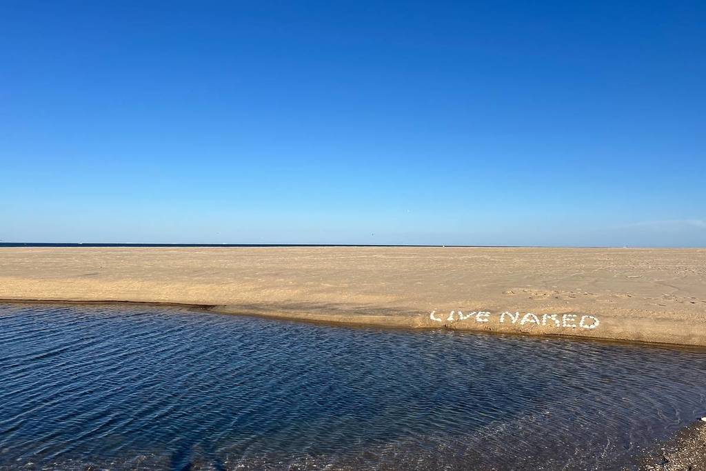 La plus grande plage nue de la côte Est se trouve à seulement 90 ...