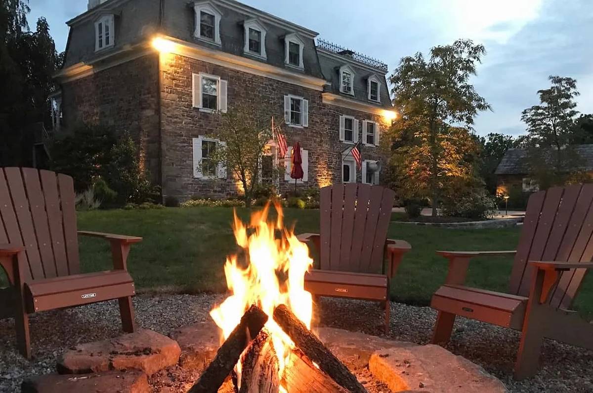 This Gorgeous Riverfront B&B Is Hidden Just 90 Minutes From NYC—And It ...