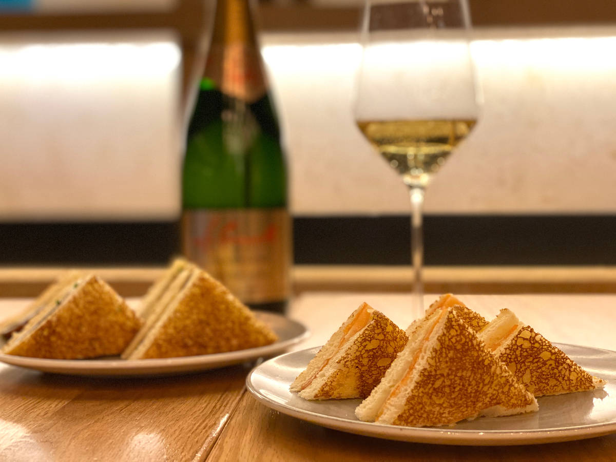 One of the Best Wine Bars in the U.S. is Hiding in Midtown Manhattan ...