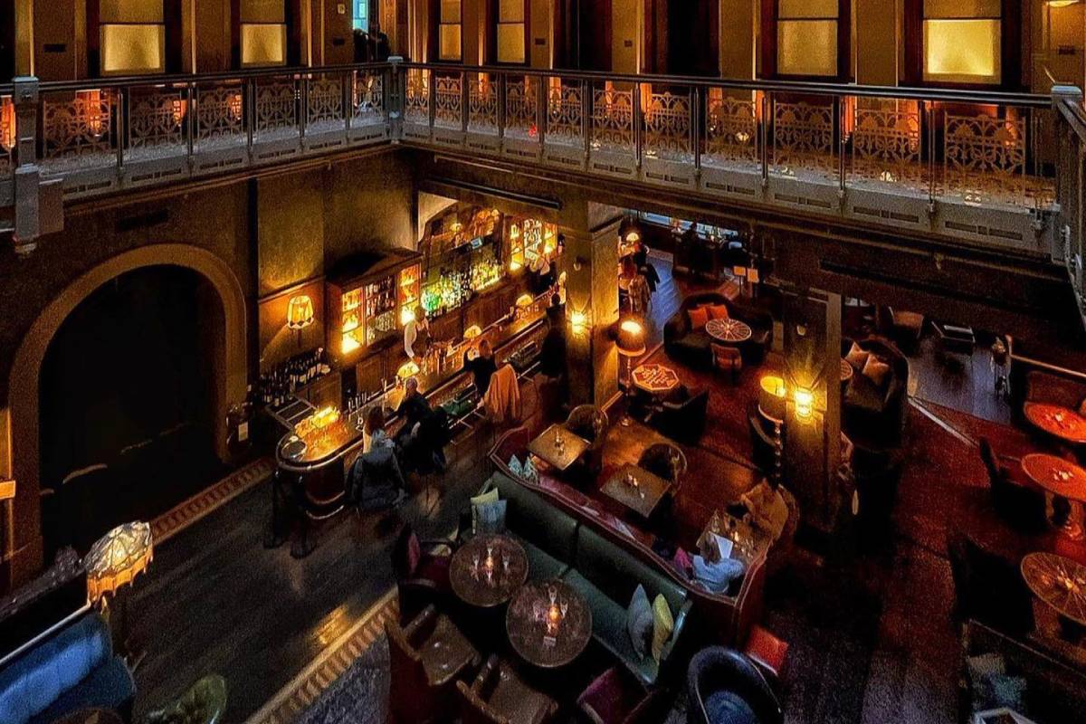 Il più vecchio grattacielo sopravvissuto di New York è ora uno splendido hotel di lusso con un ...