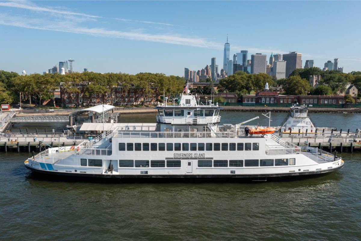 Le premier ferry hybride-électrique de New York se rend désormais à ...