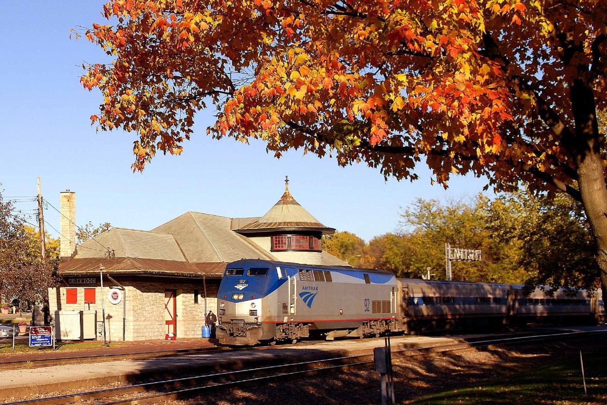 This 10-Hour Train Ride Through Upstate NY's Adirondacks Region Is One ...