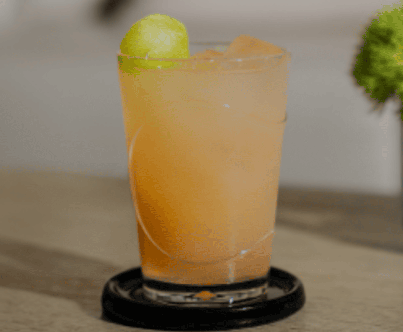 6 bares de Nova York onde você pode bebericar o Honey Deuce sem um ingresso para o US Open