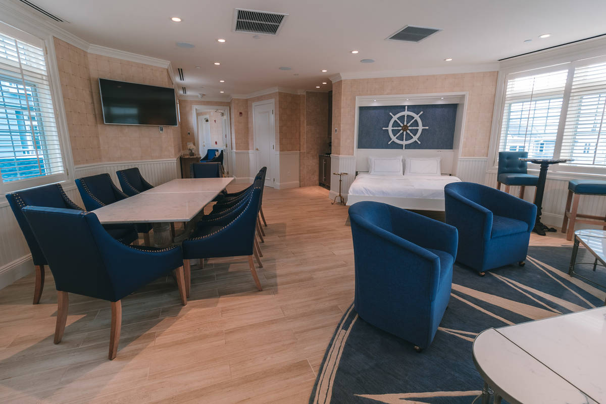 One of the Best Waterfront Hotels in America Is A Jaw-Dropping ...