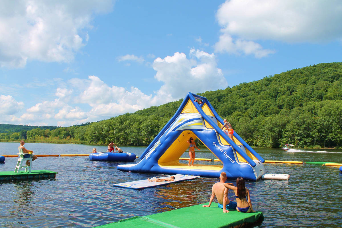 Los fans de Taylor Swift pueden celebrar su compromiso en este ...