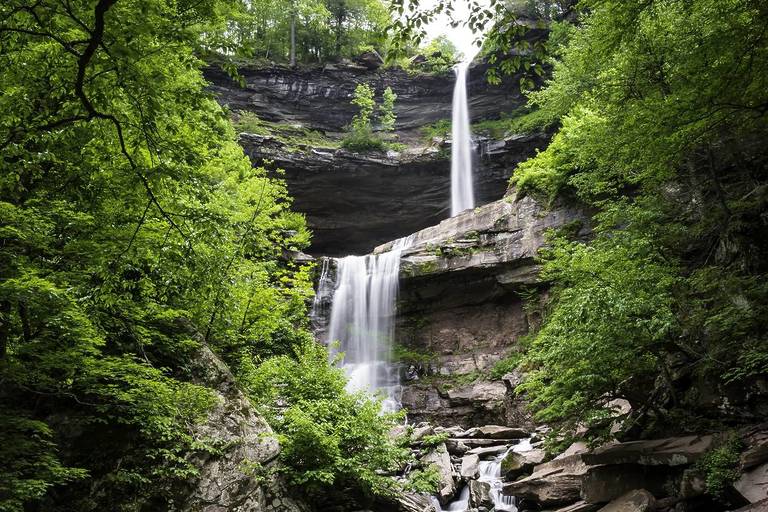 This Hidden Catskills Swimming Hole in Upstate NY Lets You Leap Off ...