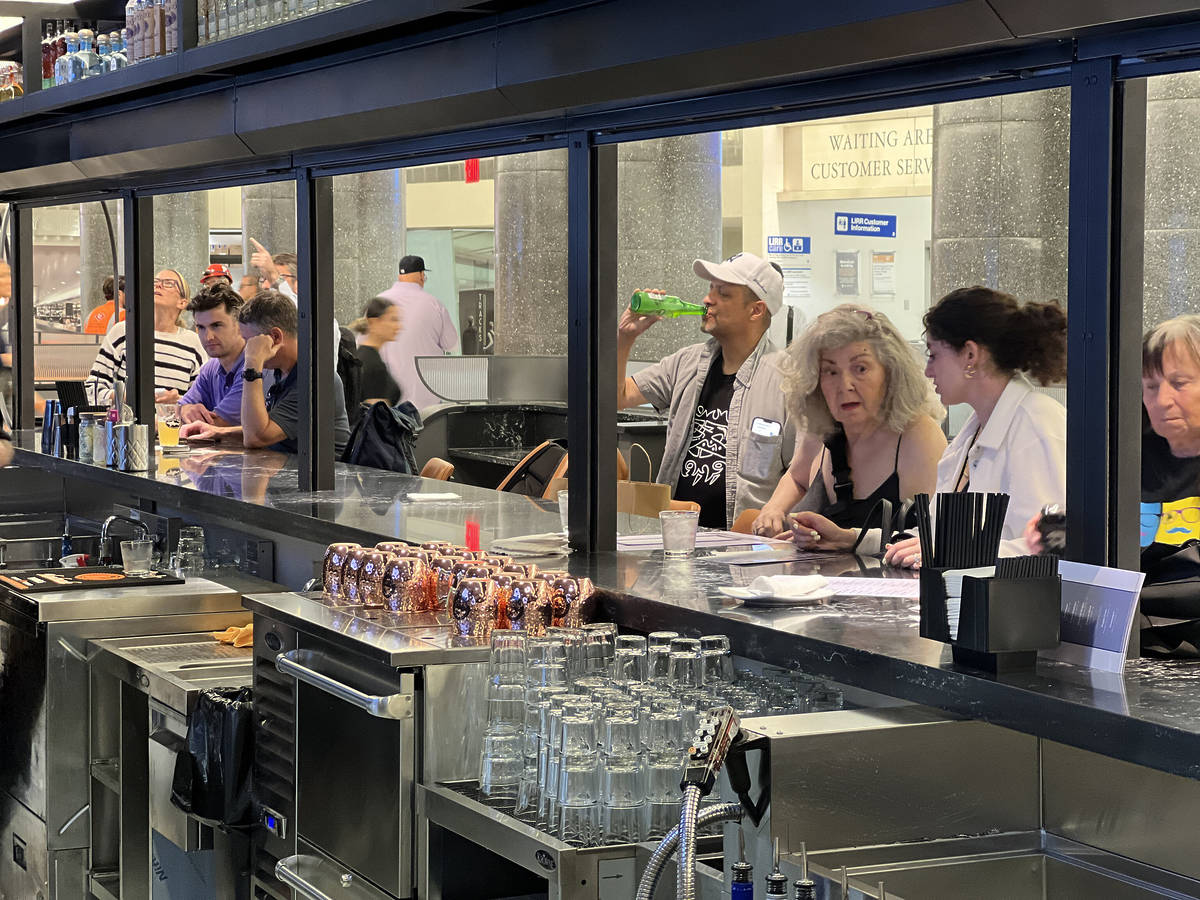 NYC’s Beloved Tracks Bar Just Opened A Brand New Spot In Grand Central ...