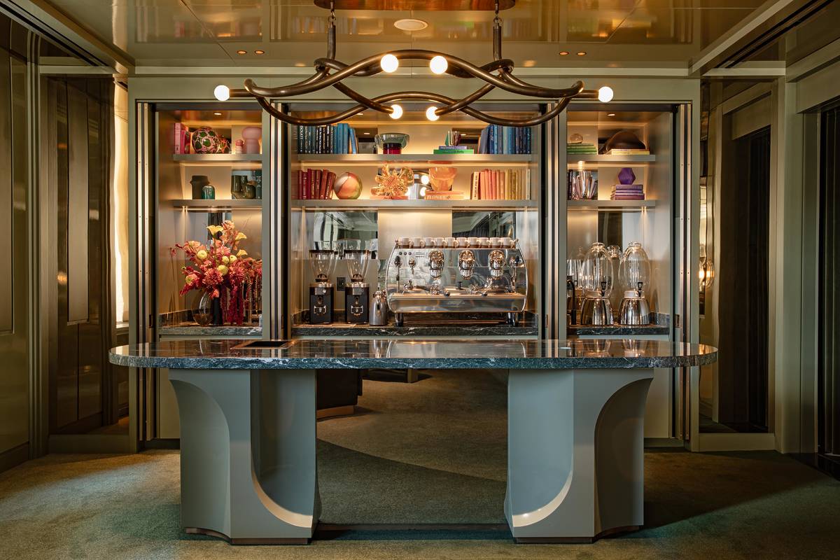 One of NYC’s Most Iconic Hotels Just Reopened After a $100 Million ...