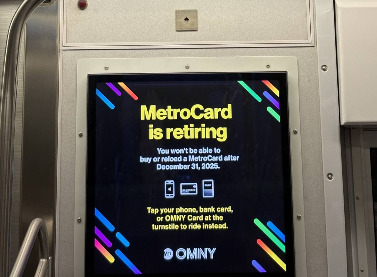 You Have 3 Months Left To Snag A MetroCard Before They're Gone Forever